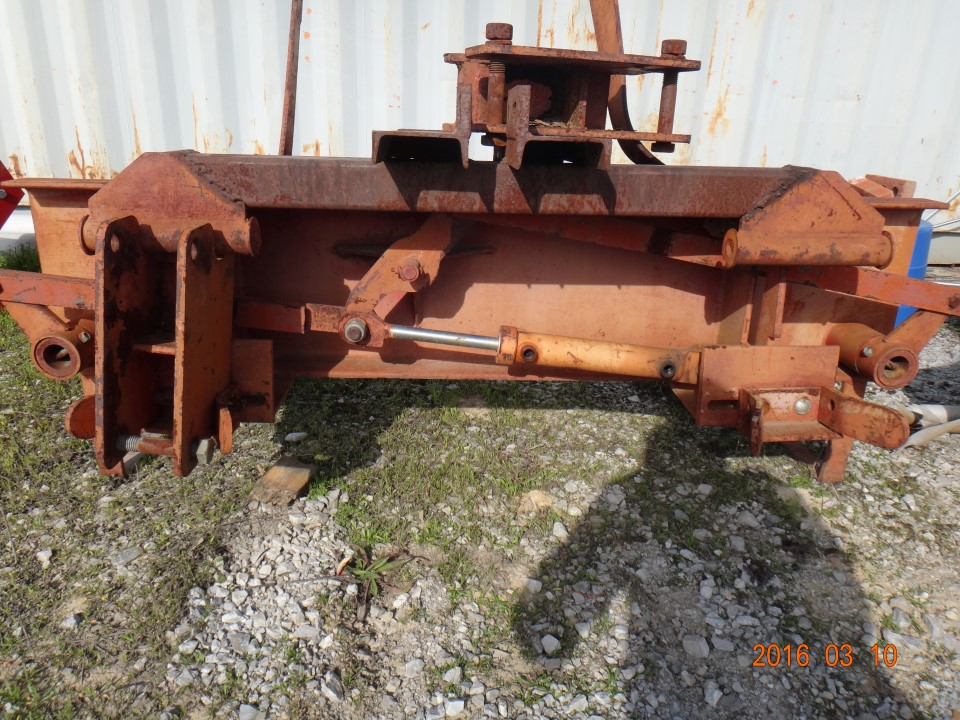 Bale Boss Hay Lift, Transamerican Equipment Company