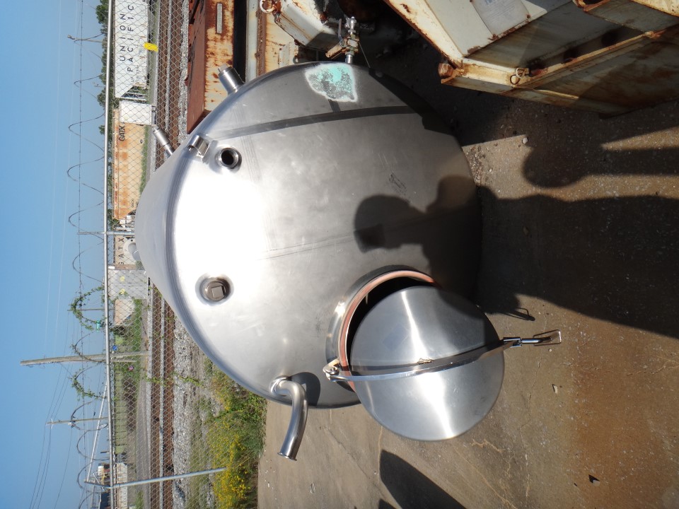 830 Gallon Mueller Stainless Steel Tanks, Transamerican Equipment Company
