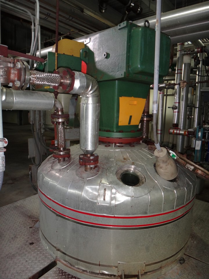 800 Gallon 304 Stainless Vertical Tanks with Load Cells & Agitat ...