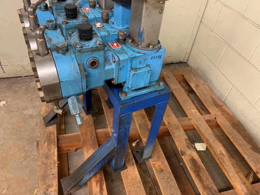 American Lewa EK-1 3-Head Diaphragm Metering Pump System w/ Moto ...