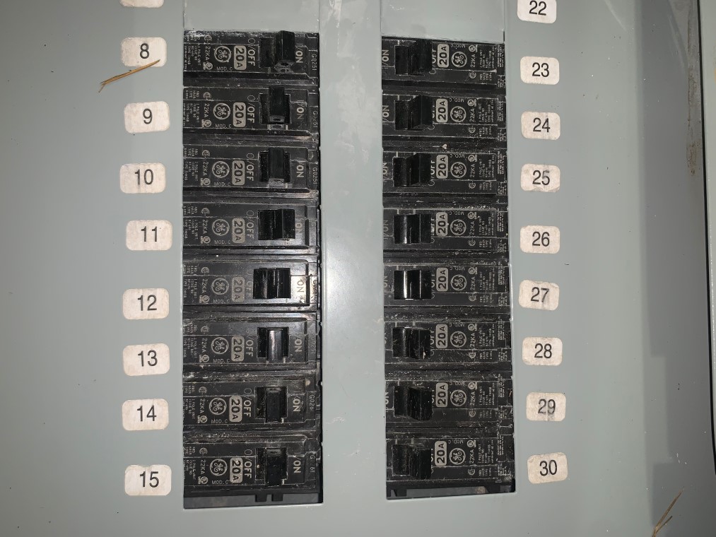 GE AQF3302MBX Main Breaker Panel 225A, 208Y/120V, 3ph, 150A Main ...