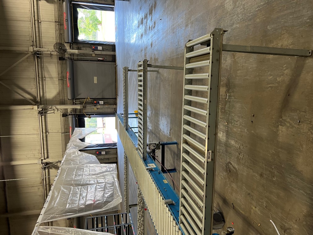 Accuglide 22 in. x 50 ft. Live Roller Conveyor, Transamerican Equipment ...