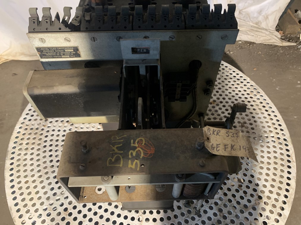 GE Oil Circuit Breaker FK143, 1200A, 7500V, EO/DO, 110VDC Cntrl ...