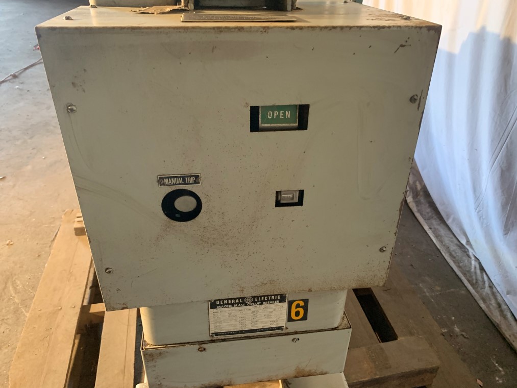 GE AM-2.4/4.16-150/250-3 MagneBlast Circuit Breaker 1200A, 4160V ...