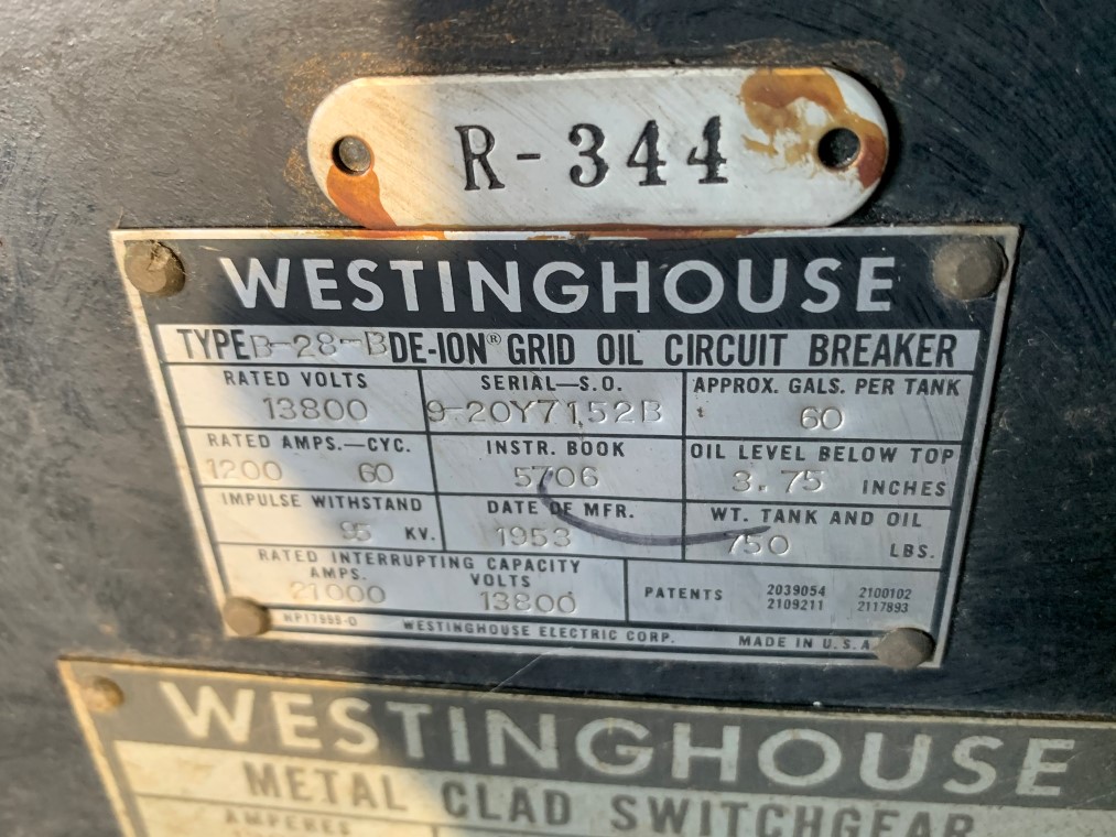 Westinghouse B-28-B Oil Circuit Breaker 1200A, 13800V, 125V Trip ...
