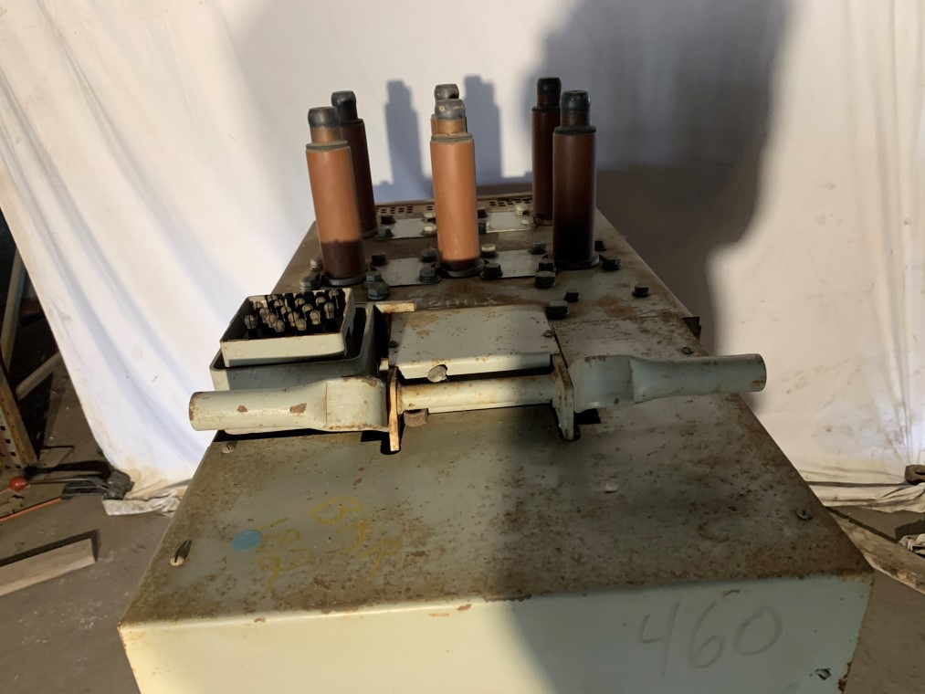 GE AM-2.4/4.16-150/250-3 MagneBlast Circuit Breaker 1200A, 4160V ...