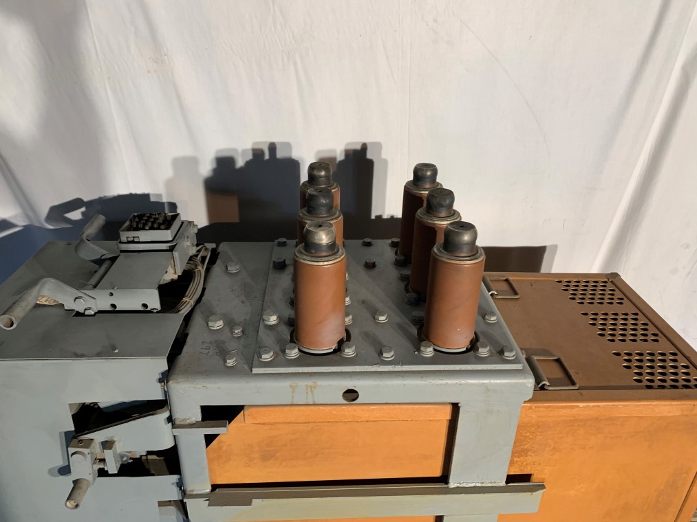GE AM-2.4/4.16-150/250-3 MagneBlast Breaker 2000A 4160V EO/DO 12 ...