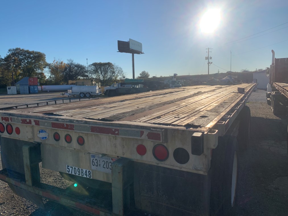 1998 Utility FS2 48' Flatbed Dual-Axle Trailer, Transamerican Equipment ...