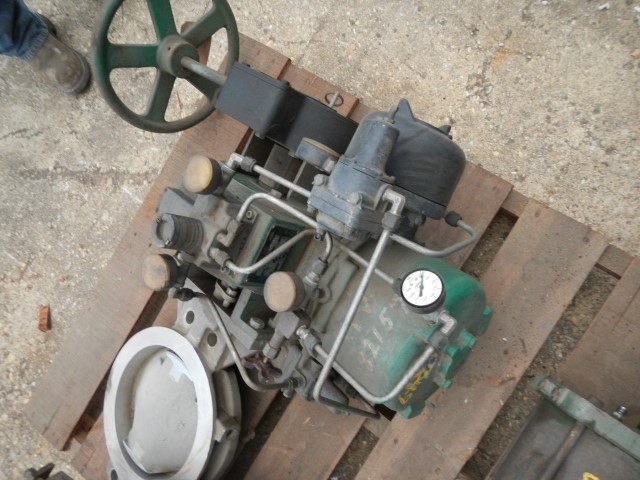 Fisher 10" 300 Class, 316 Stainless Gate Valve, Transamerican Equipment ...