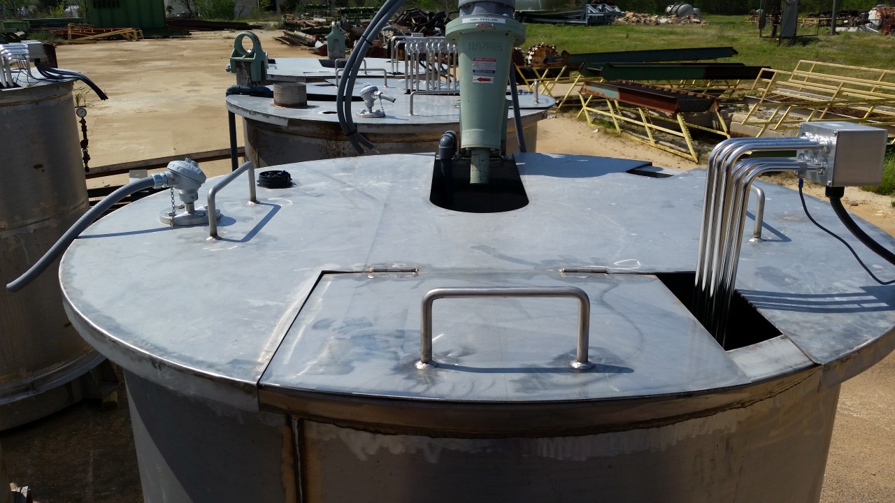 915 Gallon Stainless Atmospheric Vertical Tank, Transamerican Equipment ...